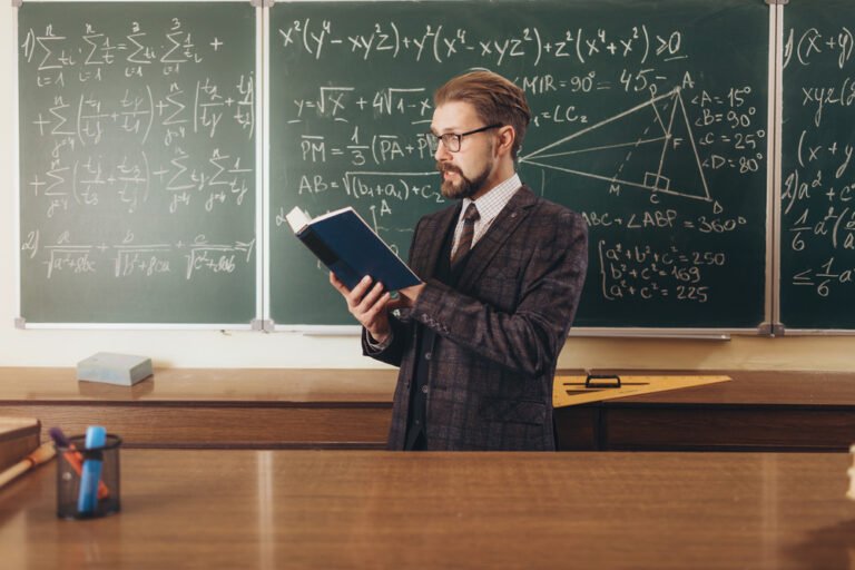 12 Ejemplos De Conocimiento Científico (facil y practico)